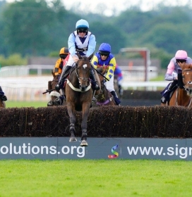 Richard Phillips Racing | Racehorse Trainer based in Adlestrop ...